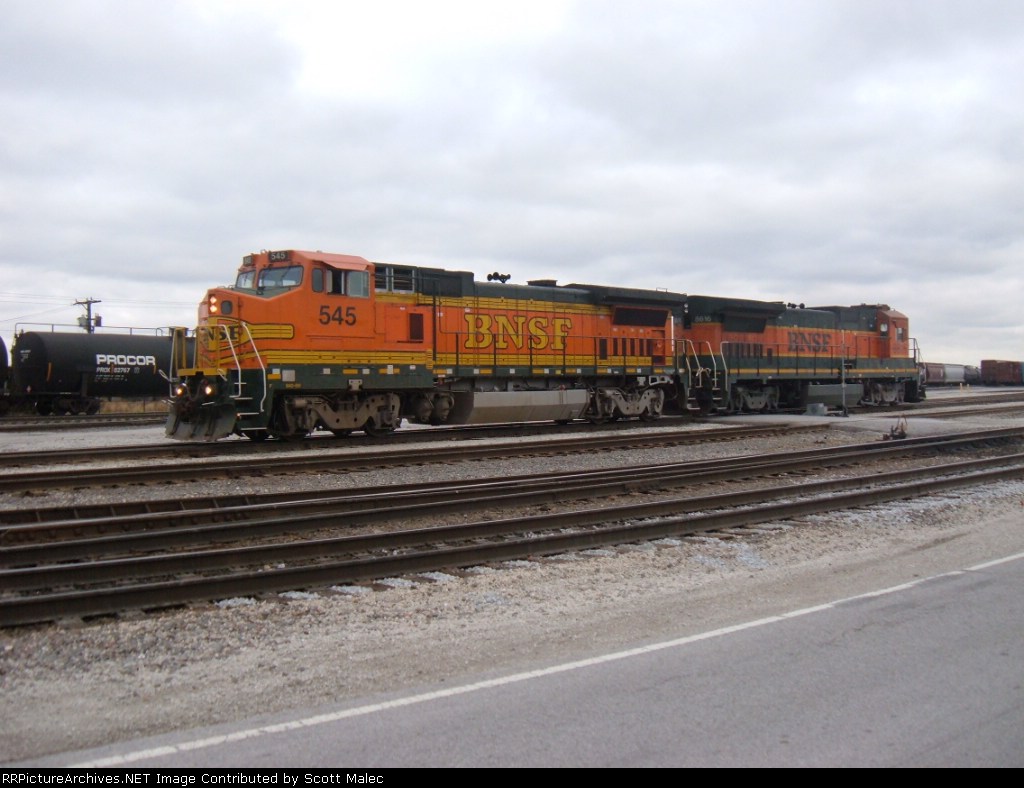 BNSF 545 & 8616